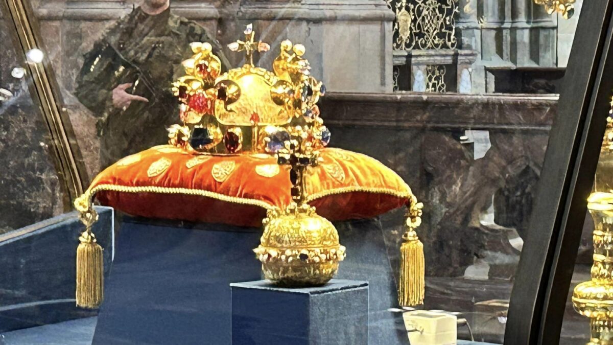 České korunovační klenoty v katedrále sv. Víta, Praha | Kam se vydat.cz